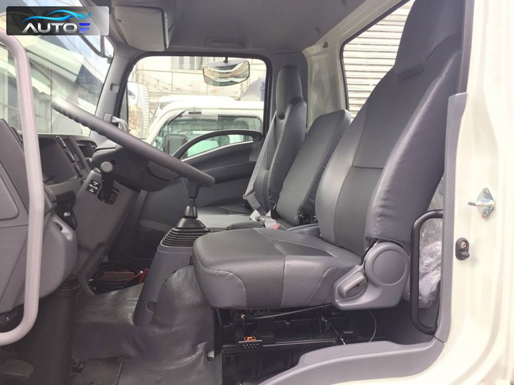 Isuzu FRR 650 (6.5 tấn - 6.7 mét): Thông số, giá bán và khuyến mãi (03/ ...